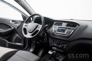 Zils Hyundai i20 2016 Tallina, ar dzinēja tilpumu 1.40 L un nobraukumu 105 tūkst. km par 9998 €, foto 14 vietnē AUTOMOTO.COM.LV