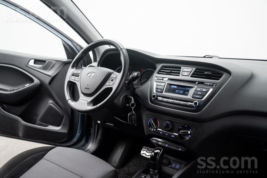 Zils Hyundai i20 2016 Tallina, ar dzinēja tilpumu 1.40 L un nobraukumu 105 tūkst. km par 9998 €, foto 14 vietnē AUTOMOTO.COM.LV