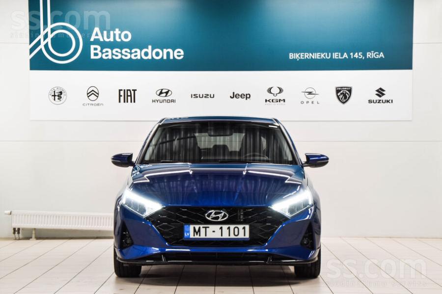 Zils Hyundai i20 2021 Rīga, ar dzinēja tilpumu 1.00 L un nobraukumu 60 tūkst. km par 14890 €, foto 2 vietnē AUTOMOTO.COM.LV