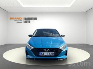 Blue Hyundai i20 2021 in Riga, with an engine capacity of 1.00 L and mileage of 62 thousand km for 12790 €, photo 3 on AUTOMOTO.COM.LV