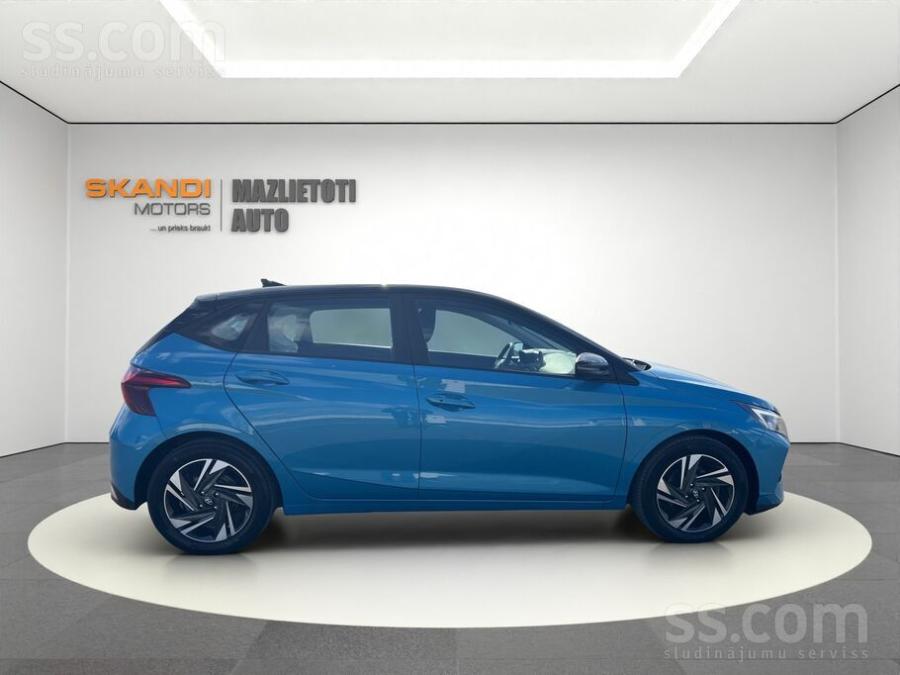 Blue Hyundai i20 2021 in Riga, with an engine capacity of 1.00 L and mileage of 62 thousand km for 12790 €, photo 8 on AUTOMOTO.COM.LV