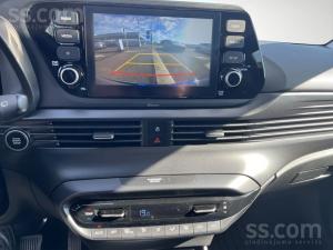 Zils Hyundai i20 2021 Rīga, ar dzinēja tilpumu 1.00 L un nobraukumu 74 tūkst. km par 12490 €, foto 14 vietnē AUTOMOTO.COM.LV