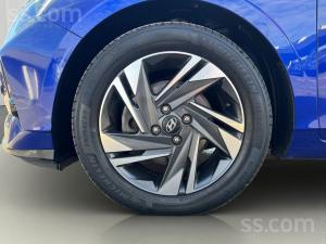 Zils Hyundai i20 2021 Rīga, ar dzinēja tilpumu 1.00 L un nobraukumu 74 tūkst. km par 12490 €, foto 17 vietnē AUTOMOTO.COM.LV