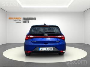 Zils Hyundai i20 2021 Rīga, ar dzinēja tilpumu 1.00 L un nobraukumu 17 tūkst. km par 13790 €, foto 6 vietnē AUTOMOTO.COM.LV