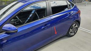 Blue Hyundai i20 2021 in Vilnius, with an engine capacity of 1.00 L and mileage of 62 thousand km for 14900 €, photo 35 on AUTOMOTO.COM.LV