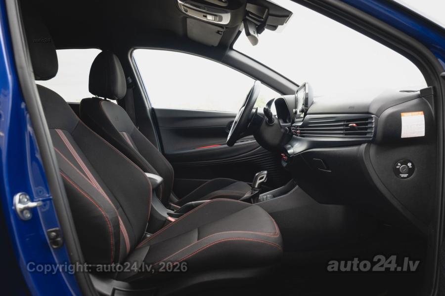 Zils Hyundai i20 2022 Tartu, ar dzinēja tilpumu 1.00 L un nobraukumu 57 tūkst. km par 15900 €, foto 17 vietnē AUTOMOTO.COM.LV