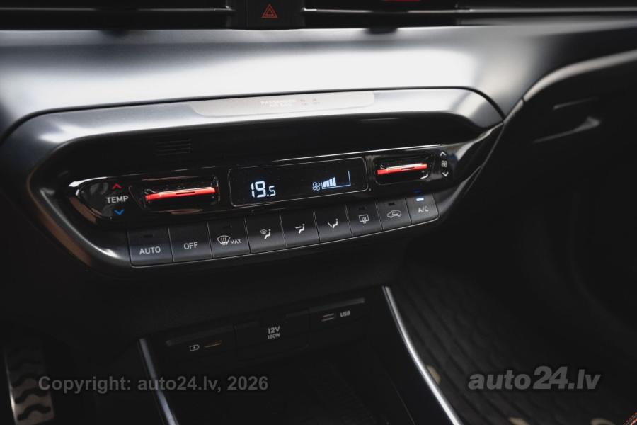 Zils Hyundai i20 2022 Tartu, ar dzinēja tilpumu 1.00 L un nobraukumu 57 tūkst. km par 15900 €, foto 21 vietnē AUTOMOTO.COM.LV