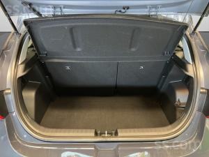 Zils Hyundai i20 2022 Rīga, ar dzinēja tilpumu 1.20 L un nobraukumu 45 tūkst. km par 12290 €, foto 19 vietnē AUTOMOTO.COM.LV