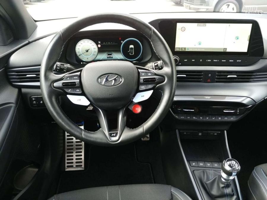 Zils Hyundai i20 2023 Kauņa, ar dzinēja tilpumu 1.60 L un nobraukumu 44 tūkst. km par 30269 €, foto 8 vietnē AUTOMOTO.COM.LV