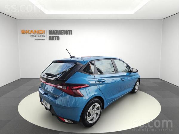 Zils Hyundai i20 2023 Liepāja, ar dzinēja tilpumu 1.00 L un nobraukumu 52 tūkst. km par 13680 €, foto 6 vietnē AUTOMOTO.COM.LV