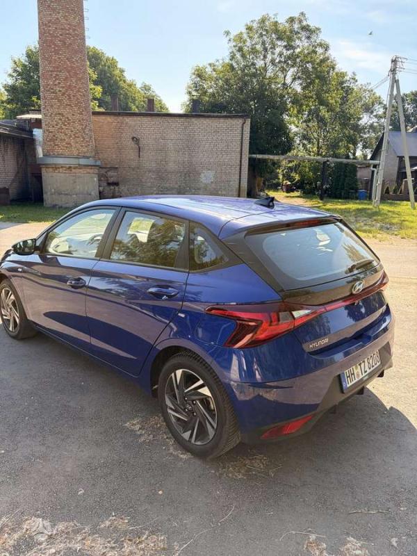 Zils Hyundai i20 2023 Marijampole, ar dzinēja tilpumu 1.00 L un nobraukumu 63 tūkst. km par 10500 €, foto 3 vietnē AUTOMOTO.COM.LV
