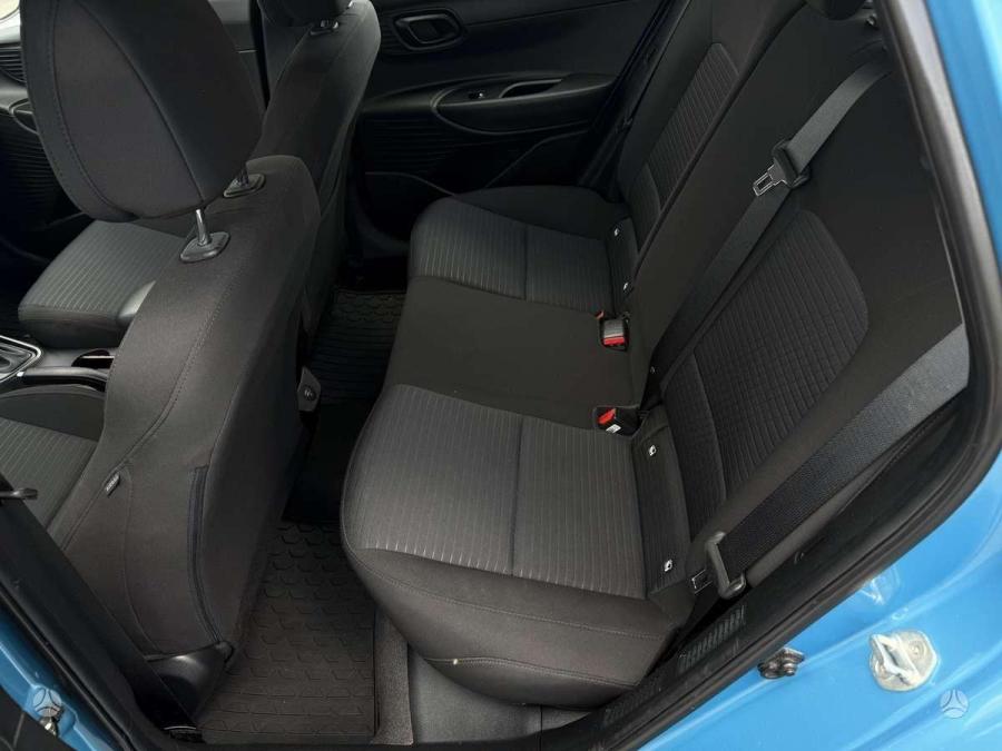 Zils Hyundai i20 2023 Viļņa, ar dzinēja tilpumu 1.00 L un nobraukumu 57 tūkst. km par 15950 €, foto 9 vietnē AUTOMOTO.COM.LV