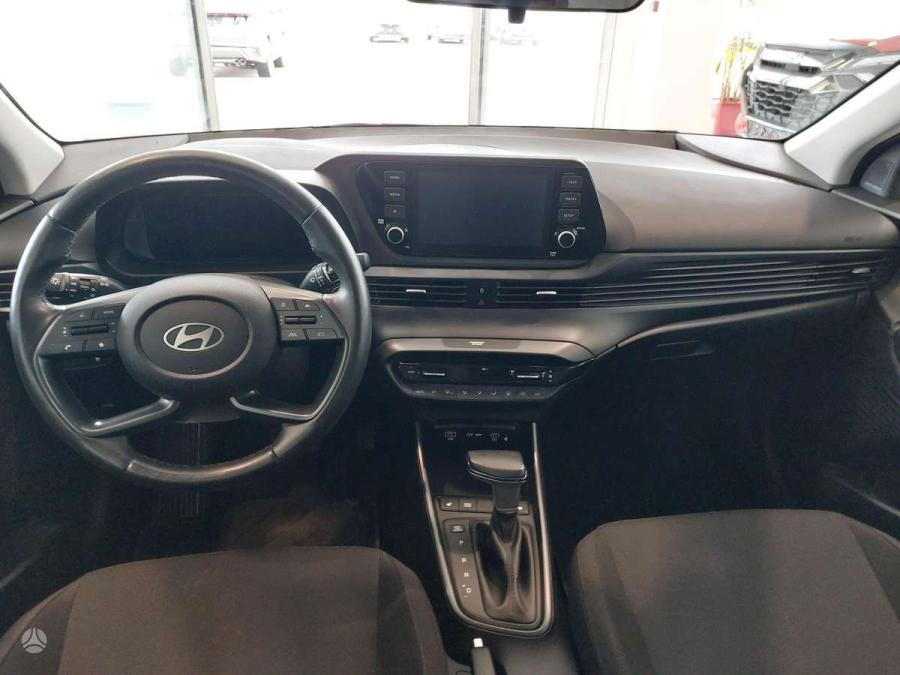 Zils Hyundai i20 2024 Kauņa, ar dzinēja tilpumu 1.00 L un nobraukumu 28 tūkst. km par 17180 €, foto 6 vietnē AUTOMOTO.COM.LV