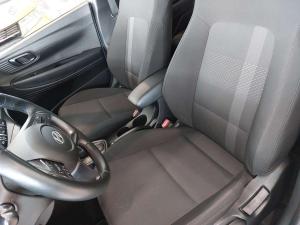 Zils Hyundai i20 2024 Kauņa, ar dzinēja tilpumu 1.00 L un nobraukumu 28 tūkst. km par 17180 €, foto 12 vietnē AUTOMOTO.COM.LV