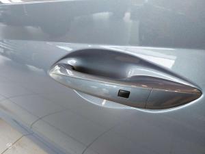 Zils Hyundai i20 2024 Kauņa, ar dzinēja tilpumu 1.00 L un nobraukumu 28 tūkst. km par 17180 €, foto 15 vietnē AUTOMOTO.COM.LV