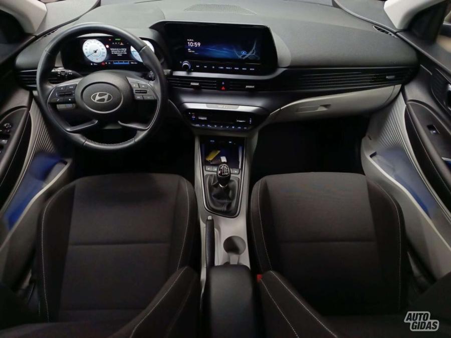 Blue Hyundai i20 2025 in Kaunas, with an engine capacity of 1.00 L and mileage of 17 thousand km for 23420 €, photo 11 on AUTOMOTO.COM.LV