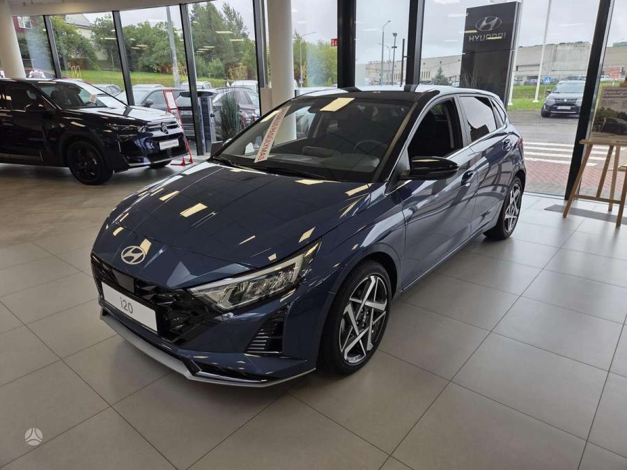 Blue Hyundai i20 2026 in Vilnius, with an engine capacity of 1.00 L and mileage of 0 thousand km for 21900 €, photo 1 on AUTOMOTO.COM.LV