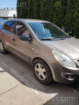 Brown Hyundai i20 2012 in Kuldiga, with an engine capacity of 1.20 L and mileage of 250 thousand km for 2500 €, photo  on AUTOMOTO.COM.LV