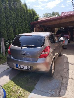 Brūns Hyundai i20 2012 Kuldīga, ar dzinēja tilpumu 1.20 L un nobraukumu 250 tūkst. km par 2500 €, foto 4 vietnē AUTOMOTO.COM.LV