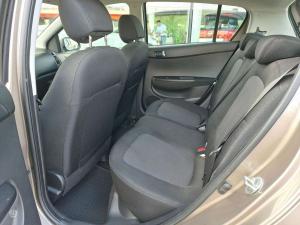 Brown Hyundai i20 2013 in Vilnius, with an engine capacity of 1.40 L and mileage of 72 thousand km for 4500 €, photo 21 on AUTOMOTO.COM.LV