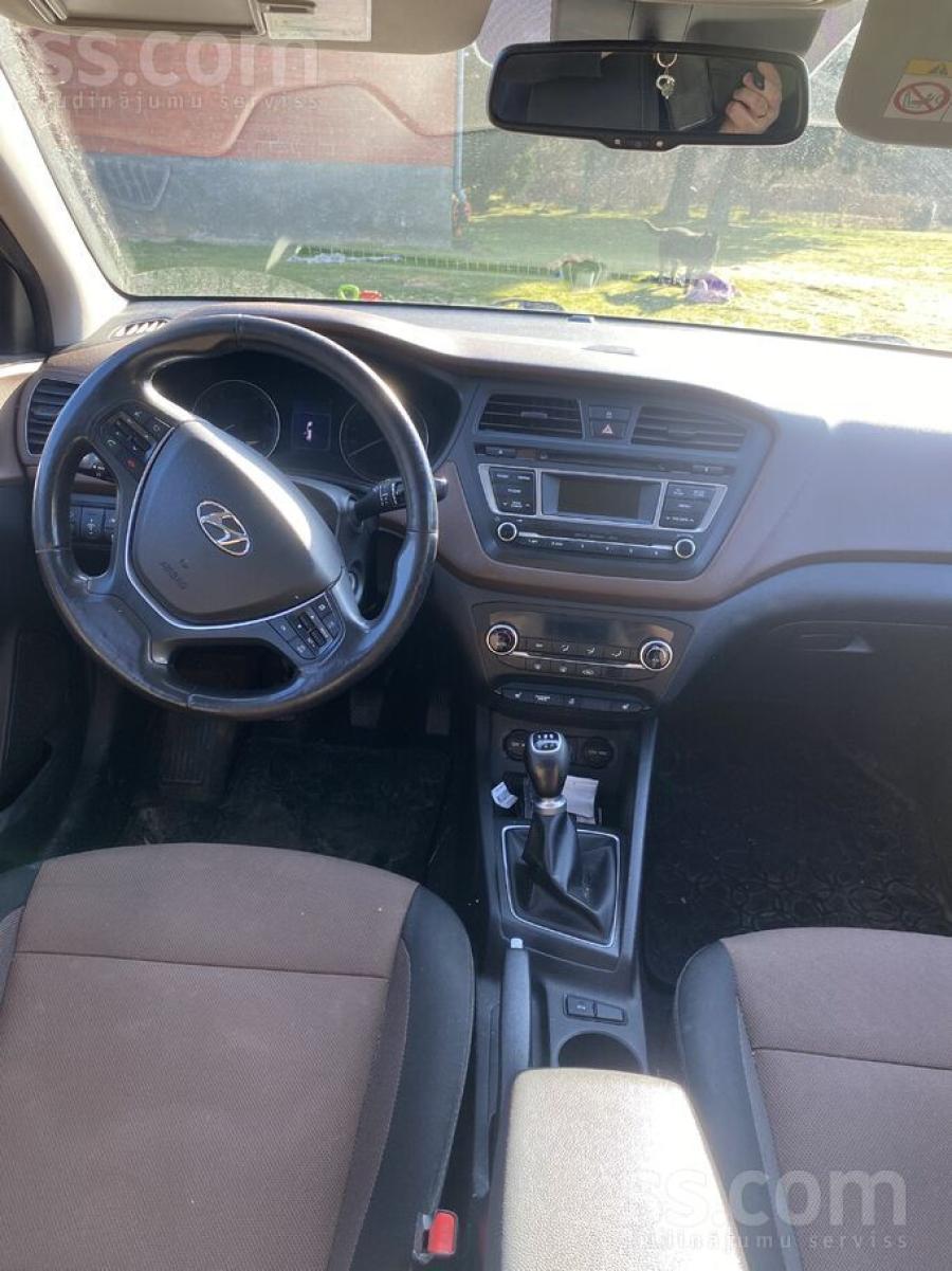 Brūns Hyundai i20 2014 Bauska, ar dzinēja tilpumu 1.10 L un nobraukumu 129 tūkst. km par 4000 €, foto 6 vietnē AUTOMOTO.COM.LV
