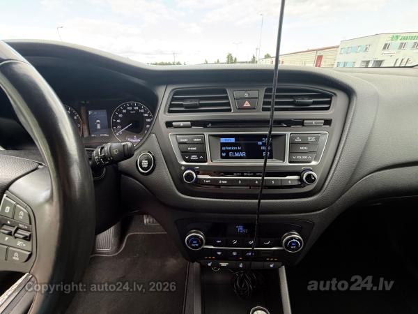 Brown Hyundai i20 2015 in Tartu, with an engine capacity of 1.40 L and mileage of 87 thousand km for 7999 €, photo 8 on AUTOMOTO.COM.LV