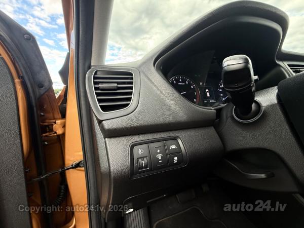 Brown Hyundai i20 2015 in Tartu, with an engine capacity of 1.40 L and mileage of 87 thousand km for 7999 €, photo 10 on AUTOMOTO.COM.LV