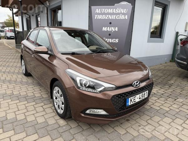Brown Hyundai i20 2015 in Talsi, with an engine capacity of 1.40 L and mileage of 246 thousand km for 6450 €, photo 1 on AUTOMOTO.COM.LV