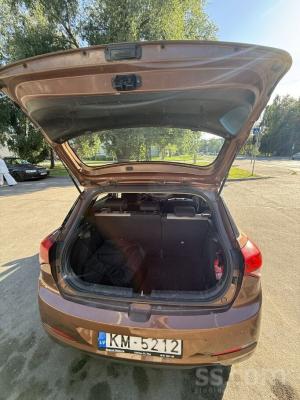 Коричневый Хендай и20 2016 в Рига, объемом двигателя 1.20 л и пробегом 272 тыс. км за 3180 €, фото 7 на AUTOMOTO.COM.LV