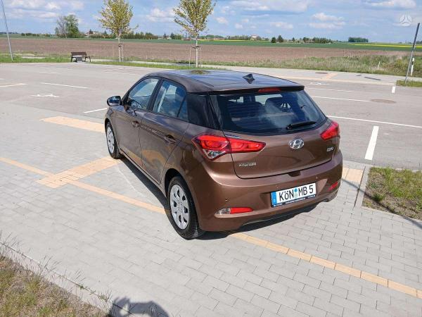 Brūns Hyundai i20 2016 Marijampole, ar dzinēja tilpumu 1.12 L un nobraukumu 152 tūkst. km par 5150 €, foto 9 vietnē AUTOMOTO.COM.LV
