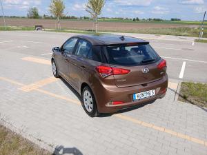 Brūns Hyundai i20 2016 Marijampole, ar dzinēja tilpumu 1.12 L un nobraukumu 152 tūkst. km par 5150 €, foto 10 vietnē AUTOMOTO.COM.LV