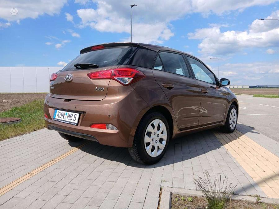 Brūns Hyundai i20 2016 Marijampole, ar dzinēja tilpumu 1.12 L un nobraukumu 152 tūkst. km par 5150 €, foto 17 vietnē AUTOMOTO.COM.LV