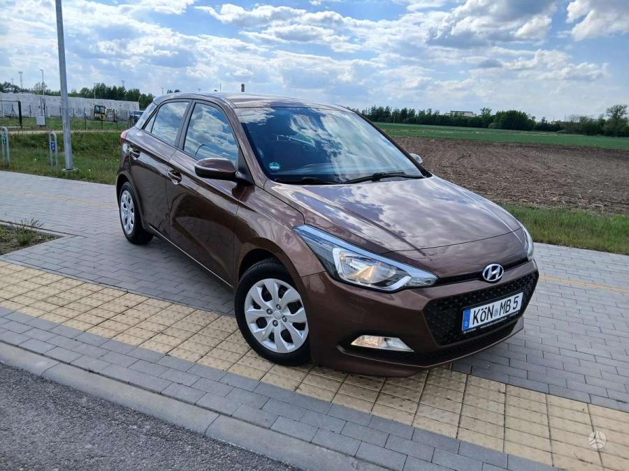 Brūns Hyundai i20 2016 Marijampole, ar dzinēja tilpumu 1.12 L un nobraukumu 152 tūkst. km par 5150 €, foto 19 vietnē AUTOMOTO.COM.LV