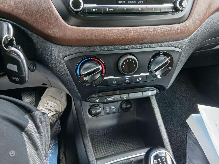Brūns Hyundai i20 2016 Marijampole, ar dzinēja tilpumu 1.12 L un nobraukumu 152 tūkst. km par 5150 €, foto 32 vietnē AUTOMOTO.COM.LV