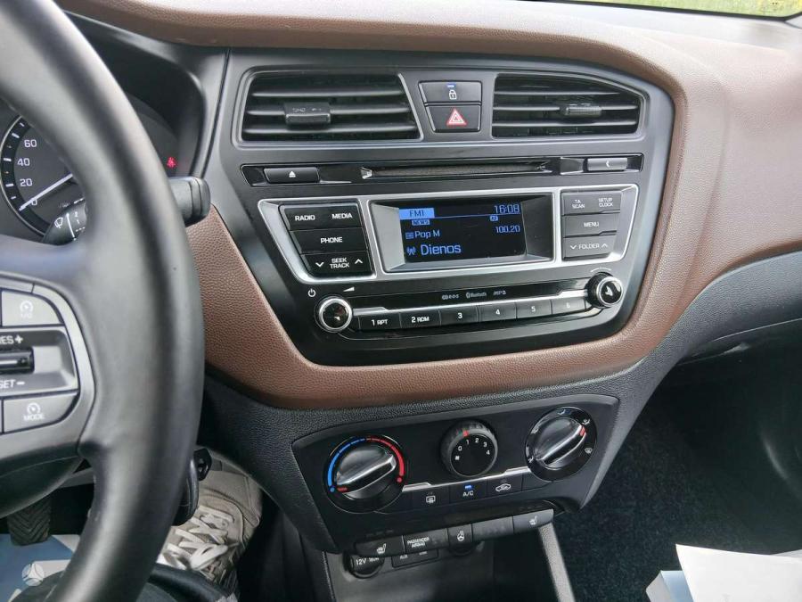 Brūns Hyundai i20 2016 Marijampole, ar dzinēja tilpumu 1.12 L un nobraukumu 152 tūkst. km par 5150 €, foto 33 vietnē AUTOMOTO.COM.LV