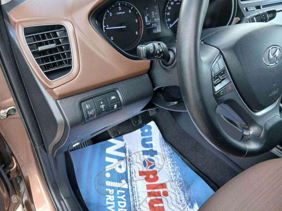 Brūns Hyundai i20 2016 Marijampole, ar dzinēja tilpumu 1.12 L un nobraukumu 152 tūkst. km par 5150 €, foto 34 vietnē AUTOMOTO.COM.LV