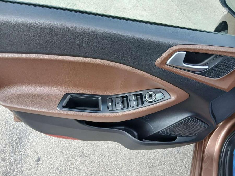 Brūns Hyundai i20 2016 Marijampole, ar dzinēja tilpumu 1.12 L un nobraukumu 152 tūkst. km par 5150 €, foto 36 vietnē AUTOMOTO.COM.LV