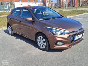 Brūns Hyundai i20 2019 Klaipėda, ar dzinēja tilpumu 1.00 L un nobraukumu 81 tūkst. km par 7999 €, foto 3 vietnē AUTOMOTO.COM.LV