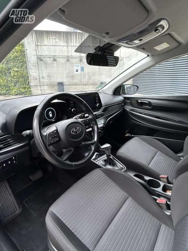 Green Hyundai i20 2022 in Vilnius, with an engine capacity of 1.00 L and mileage of 49 thousand km for 15500 €, photo 11 on AUTOMOTO.COM.LV
