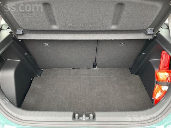 Green Hyundai i20 2025 in Riga, with an engine capacity of 1.20 L and mileage of 9 thousand km for 16990 €, photo 10 on AUTOMOTO.COM.LV