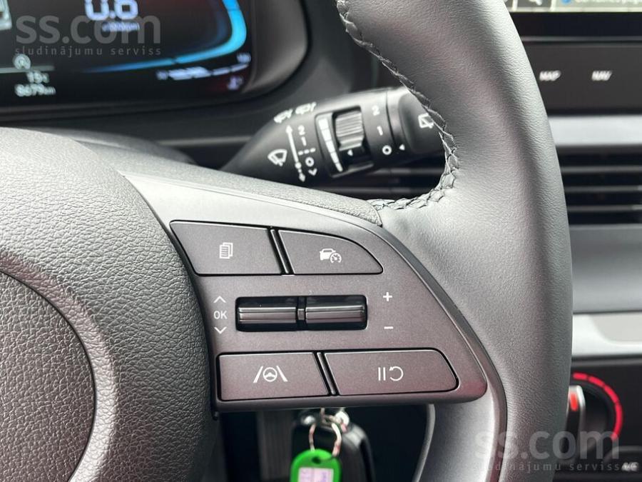 Green Hyundai i20 2025 in Riga, with an engine capacity of 1.20 L and mileage of 9 thousand km for 16990 €, photo 21 on AUTOMOTO.COM.LV