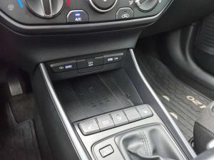 Pelēks Hyundai i20 2022 Viļņa, ar dzinēja tilpumu 1.00 L un nobraukumu 67 tūkst. km par 13500 €, foto 22 vietnē AUTOMOTO.COM.LV