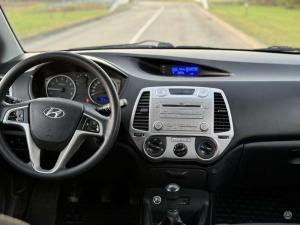 Pelēks Hyundai i20 2011 Mažeikiai, ar dzinēja tilpumu 1.30 L un nobraukumu 198 tūkst. km par 1650 €, foto 18 vietnē AUTOMOTO.COM.LV