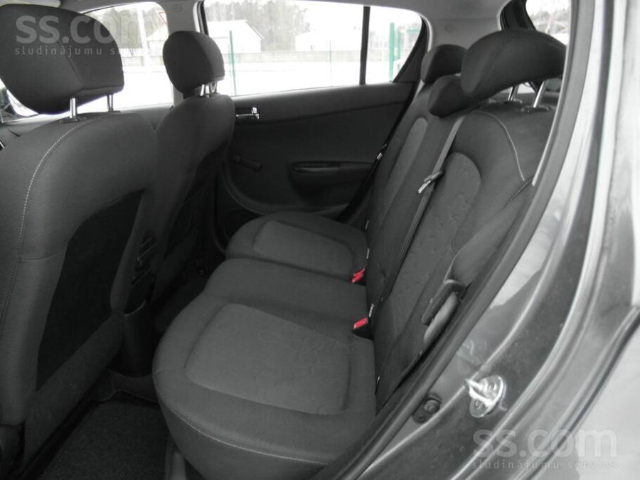 Grey Hyundai i20 2011 in Riga, with an engine capacity of 1.40 L and mileage of 160 thousand km for 3150 €, photo 16 on AUTOMOTO.COM.LV