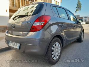 Grey Hyundai i20 2011 in Tallinn, with an engine capacity of 1.40 L and mileage of 195 thousand km for 2700 €, photo 10 on AUTOMOTO.COM.LV