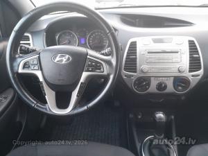 Grey Hyundai i20 2011 in Tallinn, with an engine capacity of 1.40 L and mileage of 195 thousand km for 2700 €, photo 13 on AUTOMOTO.COM.LV