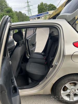 Grey Hyundai i20 2011 in Riga, with an engine capacity of 1.20 L and mileage of 147 thousand km for 2000 €, photo 10 on AUTOMOTO.COM.LV