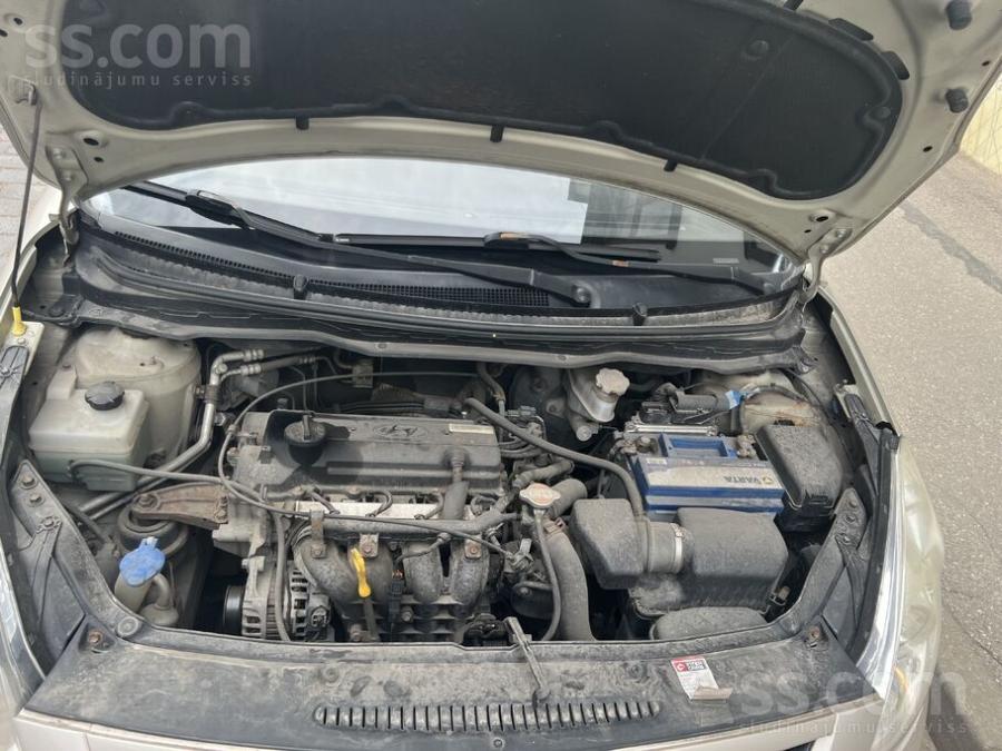 Grey Hyundai i20 2011 in Riga, with an engine capacity of 1.20 L and mileage of 147 thousand km for 2000 €, photo 12 on AUTOMOTO.COM.LV