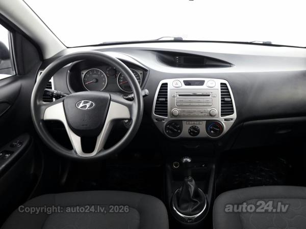 Pelēks Hyundai i20 2012 Tallina, ar dzinēja tilpumu 1.20 L un nobraukumu 185 tūkst. km par 1699 €, foto 5 vietnē AUTOMOTO.COM.LV