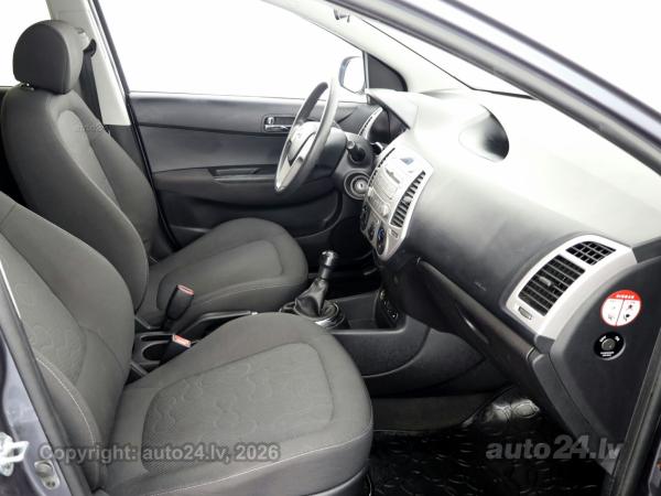 Pelēks Hyundai i20 2012 Tallina, ar dzinēja tilpumu 1.20 L un nobraukumu 185 tūkst. km par 1699 €, foto 6 vietnē AUTOMOTO.COM.LV